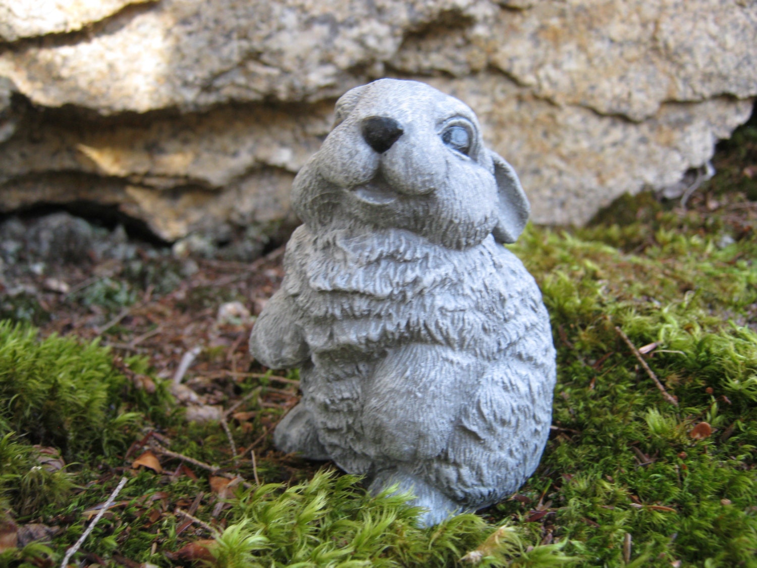 Rabbit Statue, Cute Bunny Garden Figure, Painted Concrete Garden Statue ...