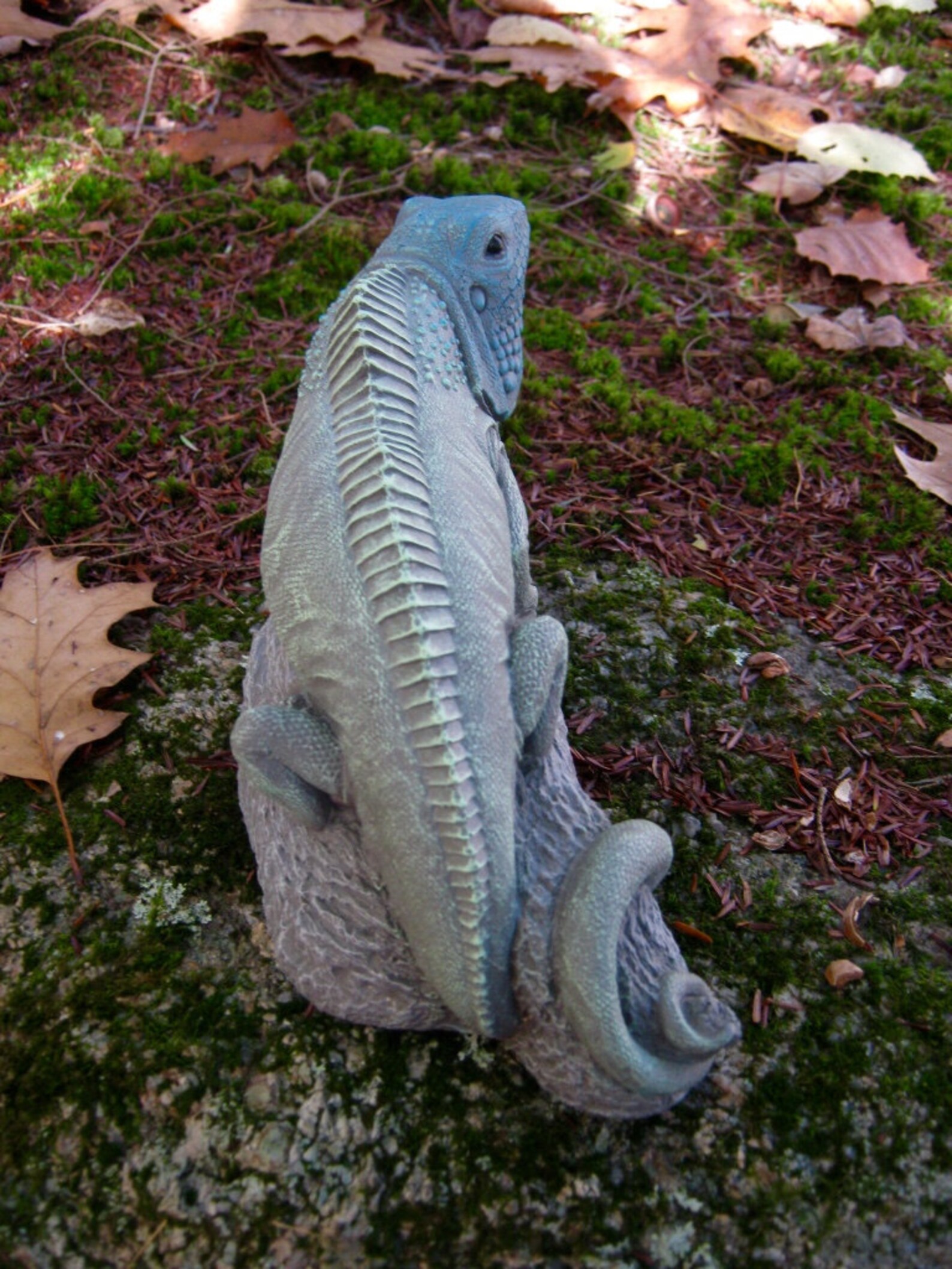 Iguana, Iguana Garden Statue, Reptile Garden Decor, Painted Concrete ...