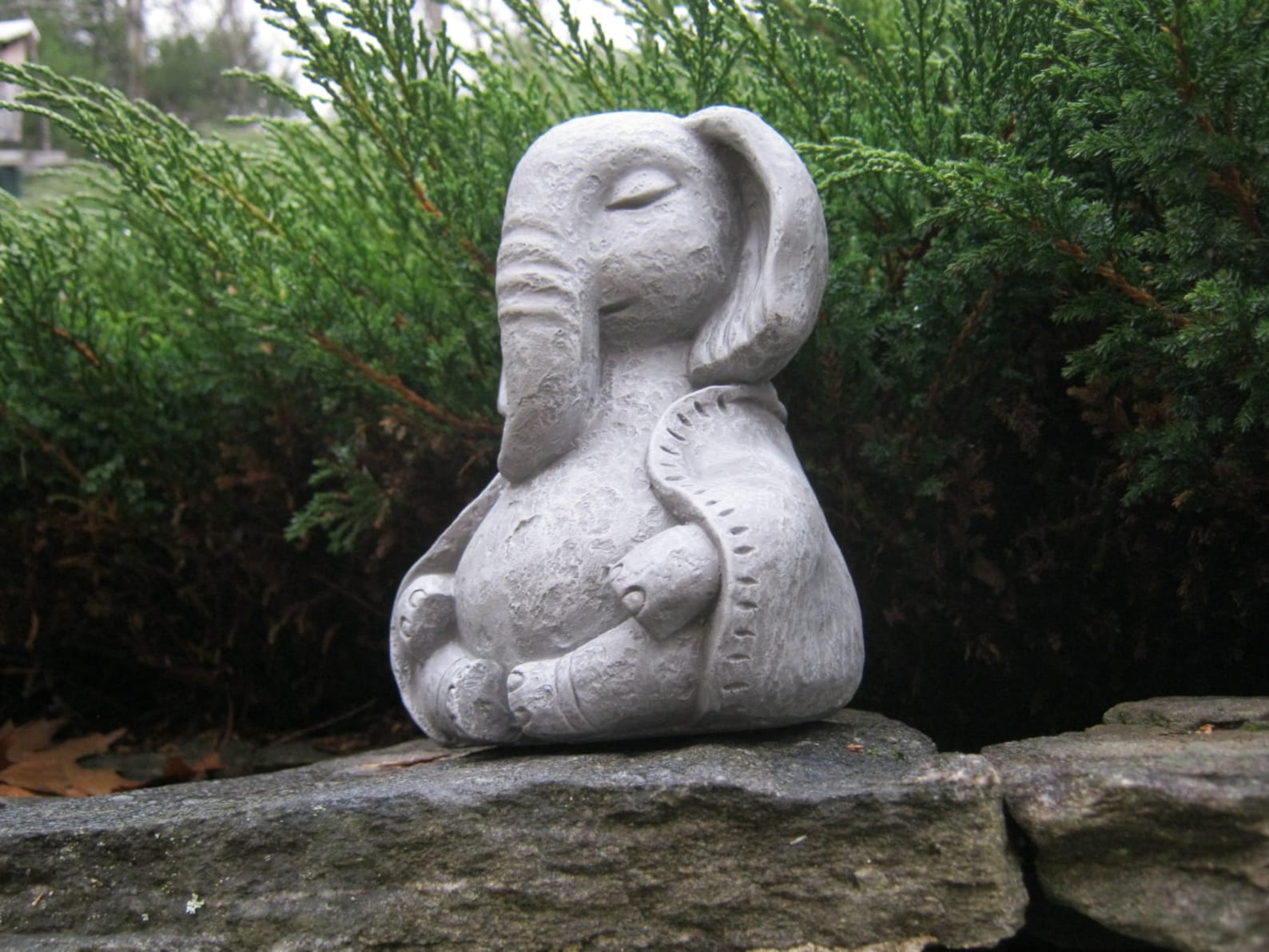 Elephant Statue, Meditating Buddhist Elephant, Buddha Altar Figure ...