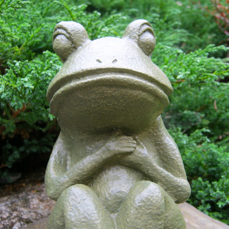 Large Garden Frog Statues - Etsy