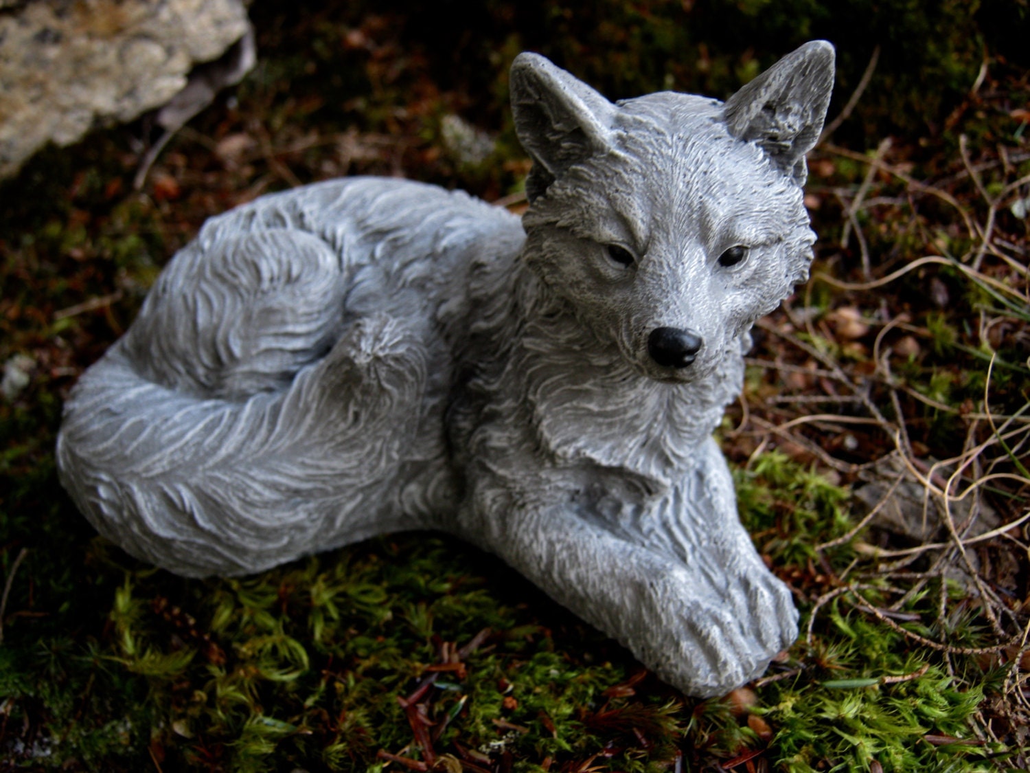Sitting fox figurine Concrete fox sculpture Fairy garden fox Small ...