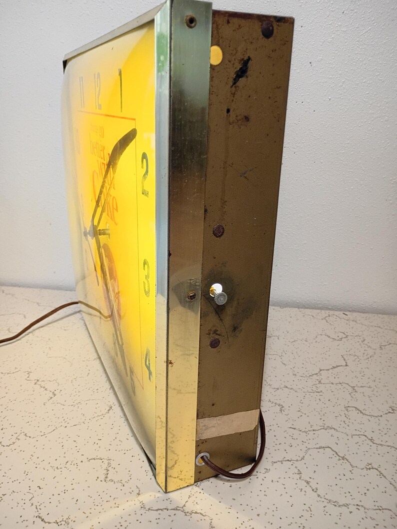 Vintage 1960s Coca-cola Lighted Clock: "things Go Better With Coke" - Etsy