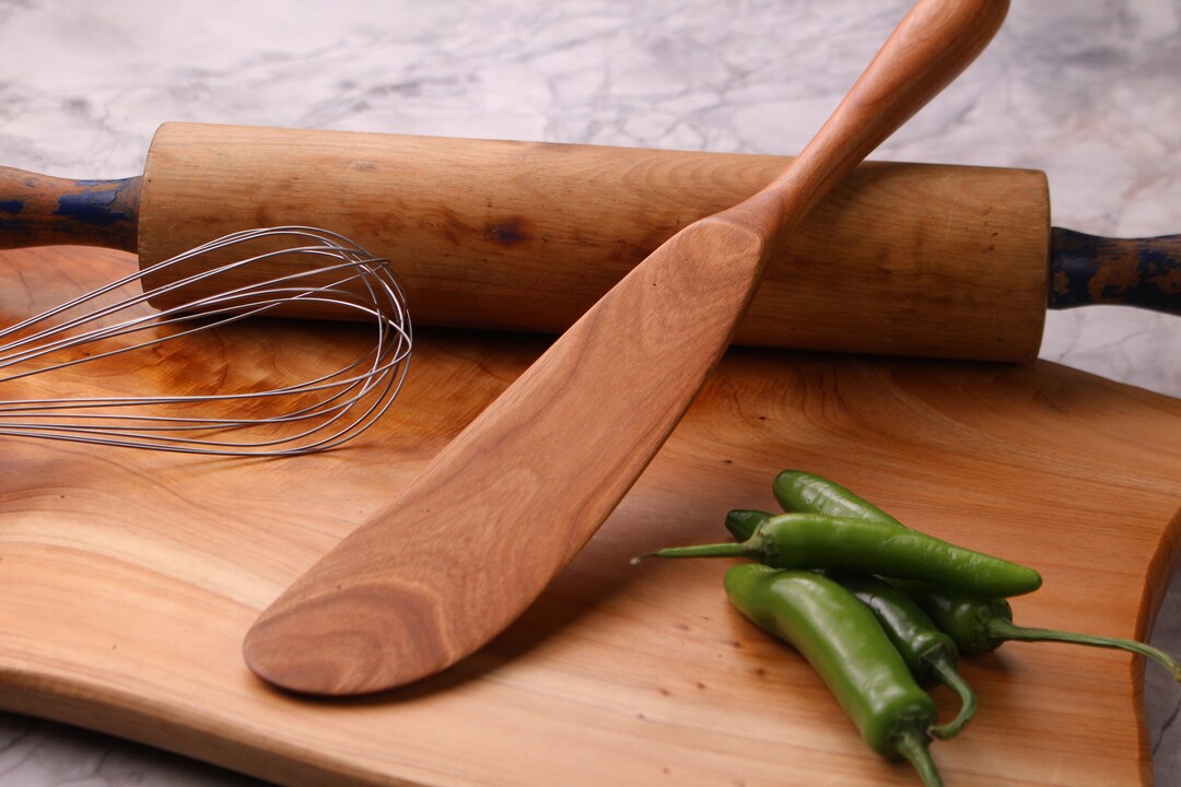 Handmade Wooden Right Handed Spurtle Kitchen Utensil Carved From Walnut ...