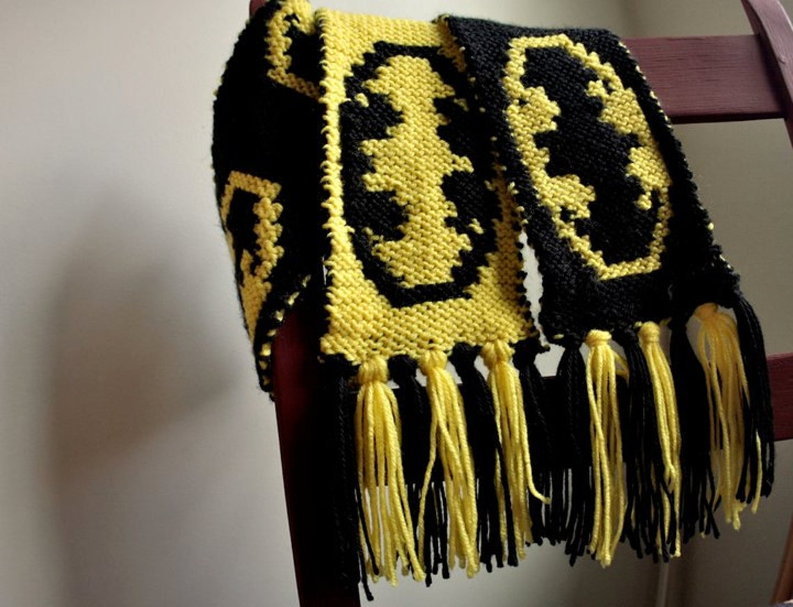 Batman Hand Knit Scarf - Etsy