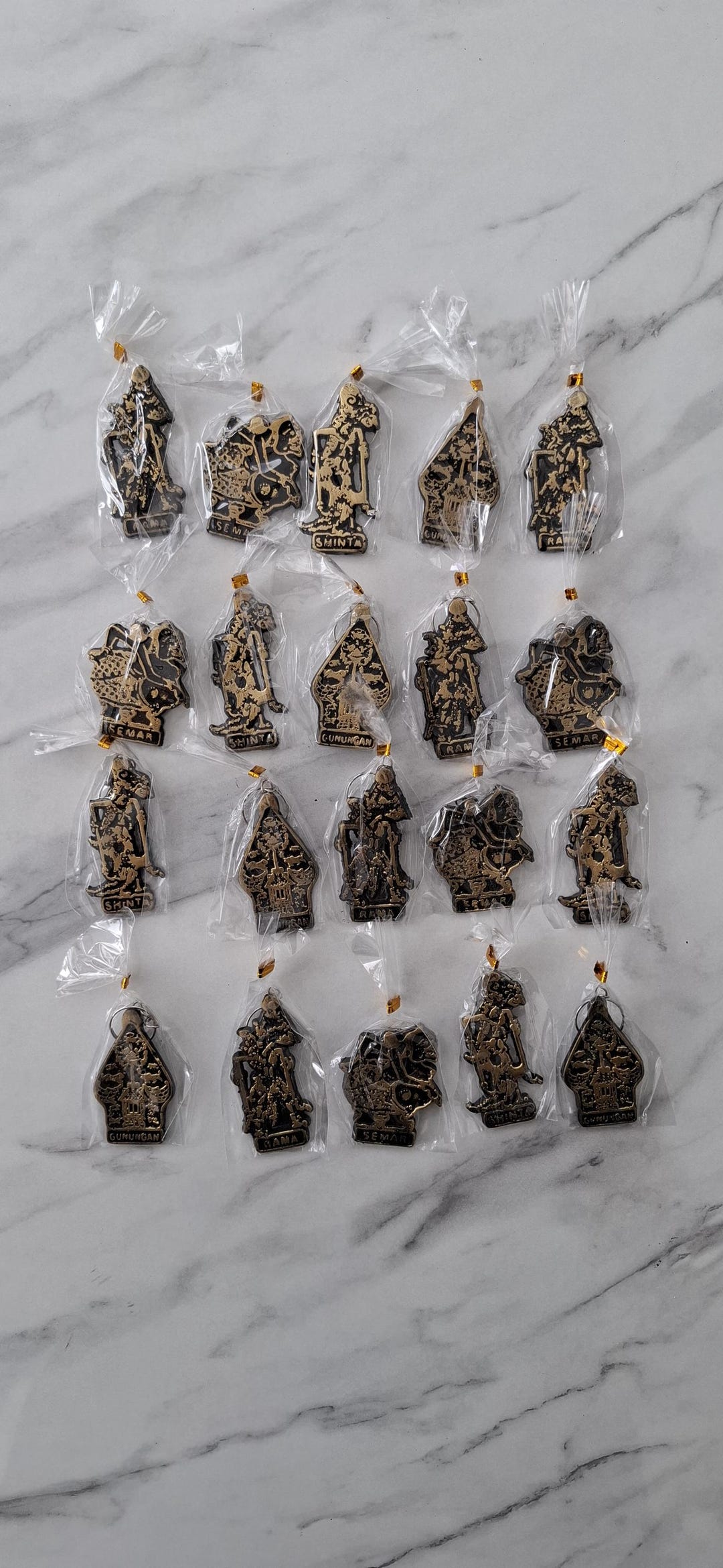 Boho Wedding Favors Bulk – Indonesian Wayang Resin Keychain Set 20-50 ...
