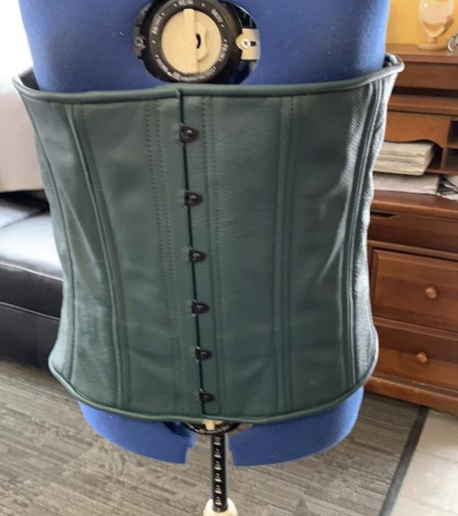 Men’s Corsts & Waist Cinchers - Etsy