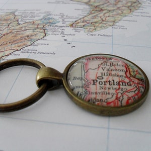 PORTLAND OREGON Map KEYCHAIN / Travel Souvenir / Portland Keychain ...
