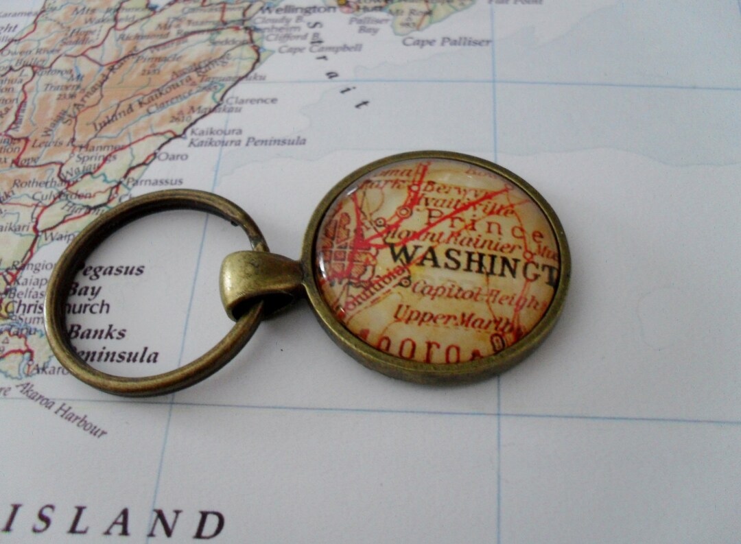 Vintage WASHINGTON STATE Map KEYCHAIN / Groomsmen Gift / Gift for Him ...