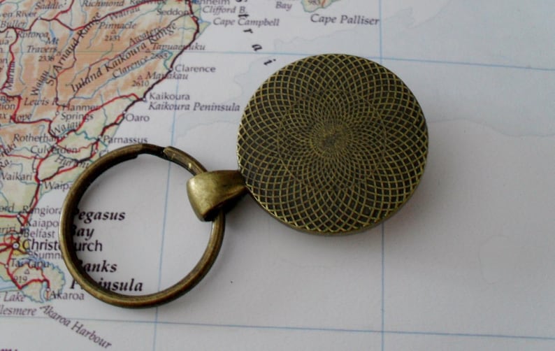 Custom MAP KEYCHAIN / Custom Keychain / Groomsmen Gift / - Etsy