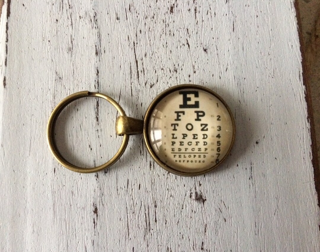 EYE CHART KEYCHAIN / Eye Sight Testing Chart / Unique Gift Under 20 ...