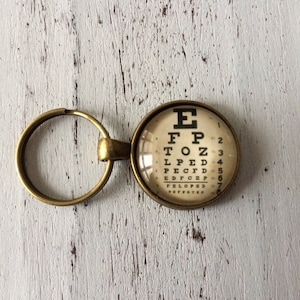 EYE CHART KEYCHAIN / Eye Sight Testing Chart / Unique Gift Under 20 ...