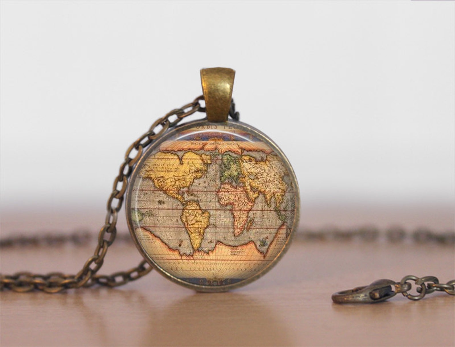 Ancient WORLD MAP NECKLACE / Antique Map Pendant / Unique Gift - Etsy