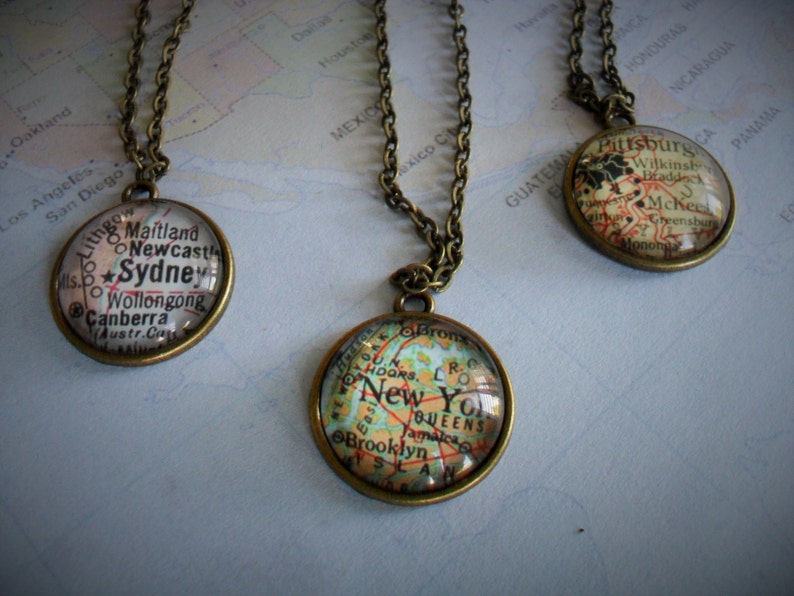 Custom MAP Necklace / Map Pendant / You Pick the Location / - Etsy Canada