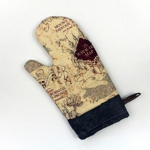 Oven Mitt Made With Licensed Wizard Map Fabric - Etsy