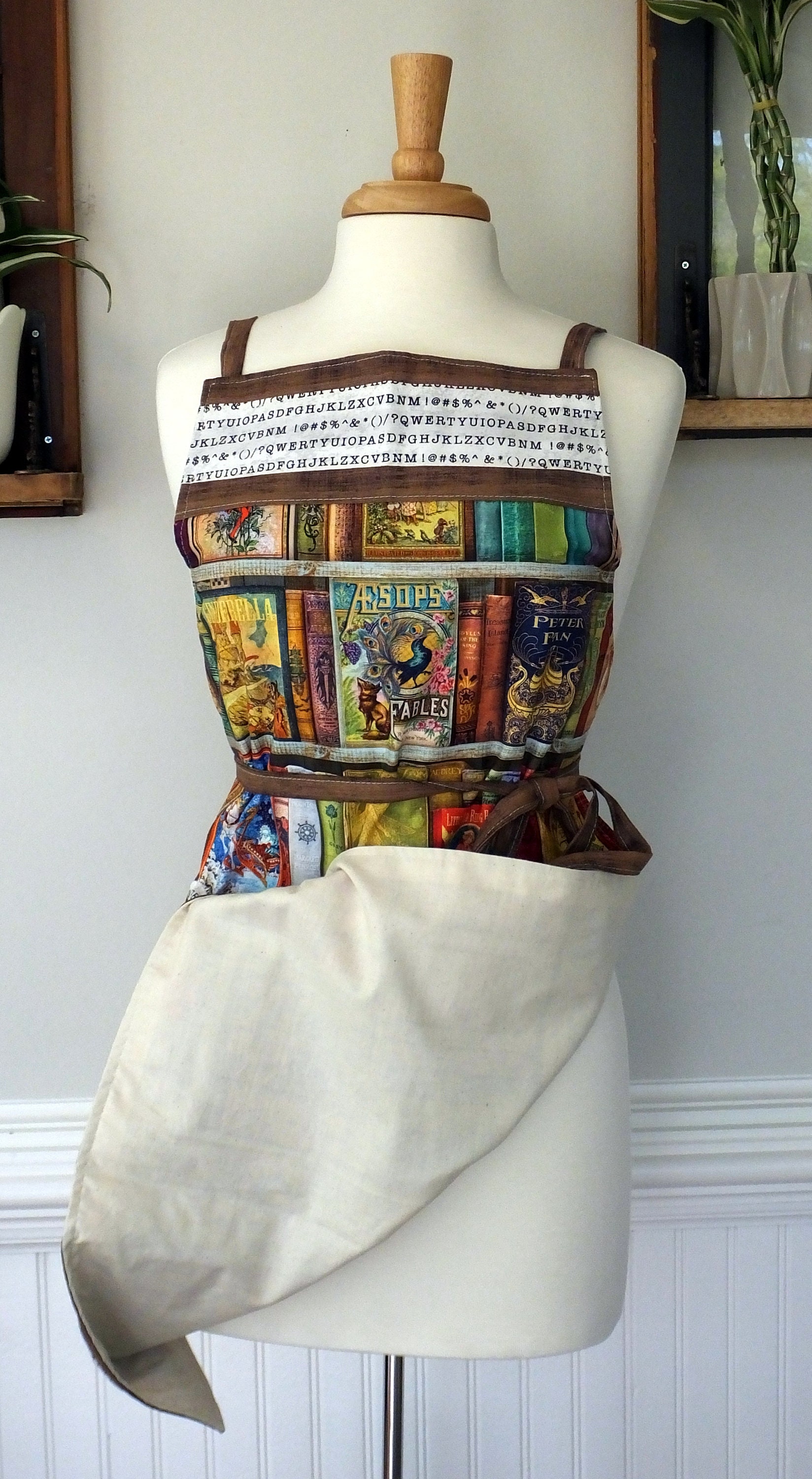 Library Book Apron - Etsy