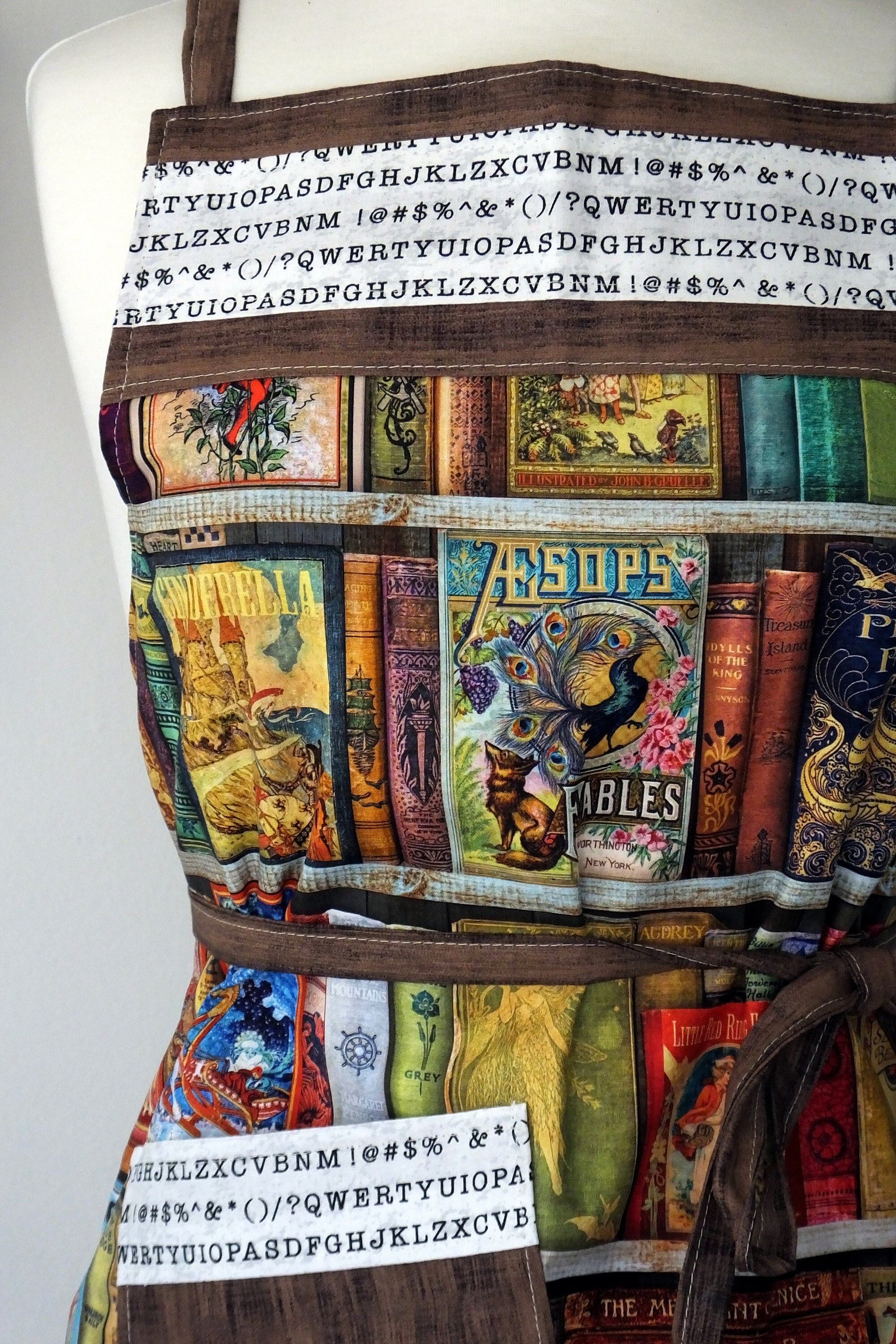 Library Book Apron | Etsy