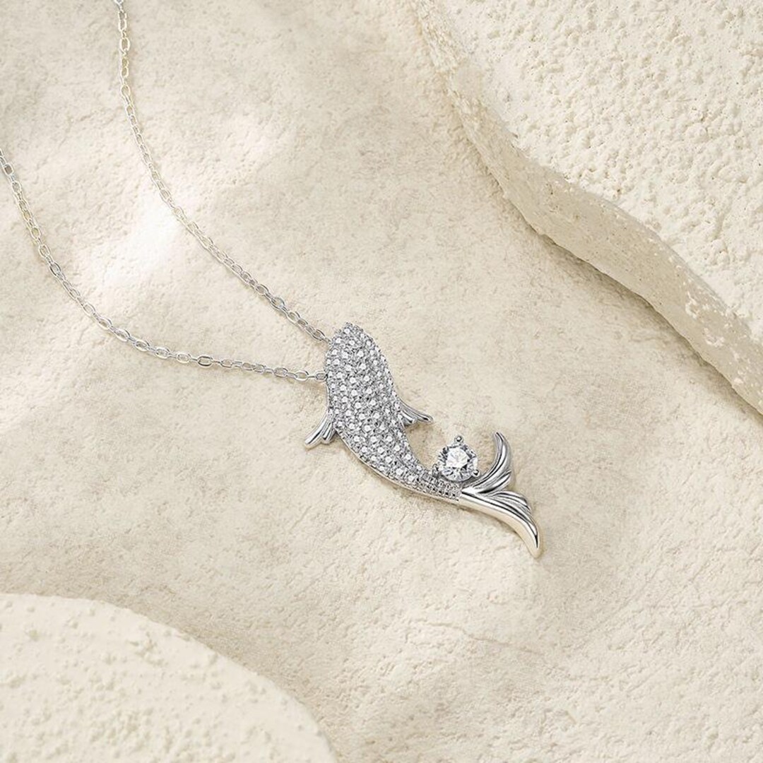 925 Sterling Silver Round Shape Moissanite Dolphin Pendant Trending ...
