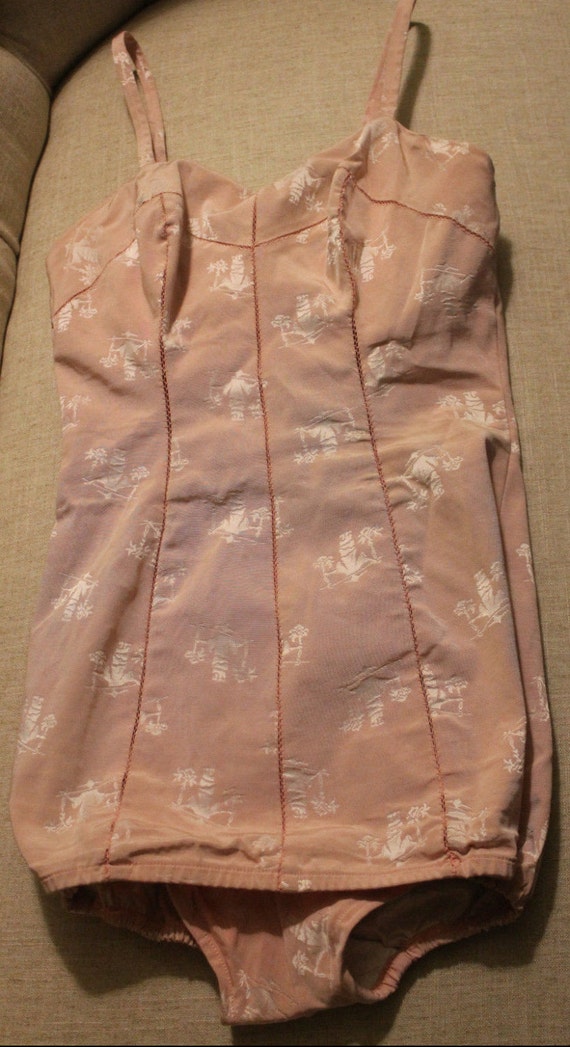 1950’s Lady Plum Pink Light Silk Texture Weight Jacke… - Gem