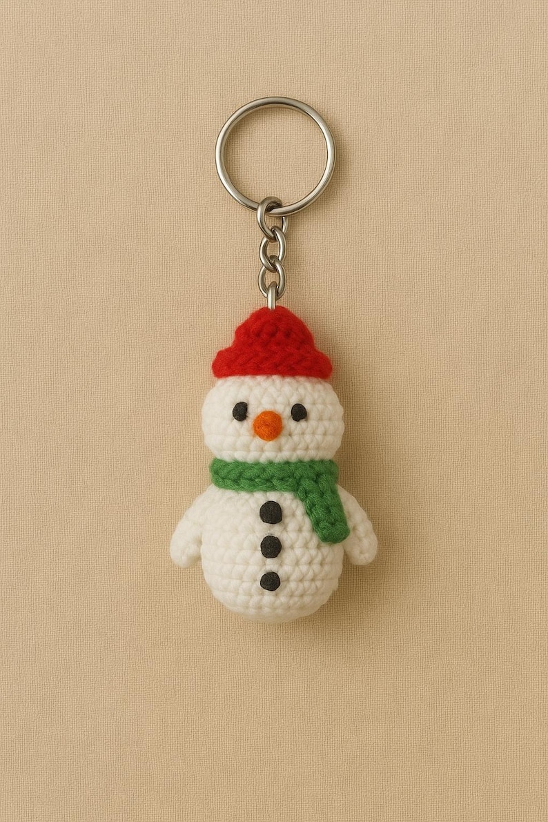 Amigurumi Snowman Keychain Crochet Pattern – Christmas Ornament (PDF ...