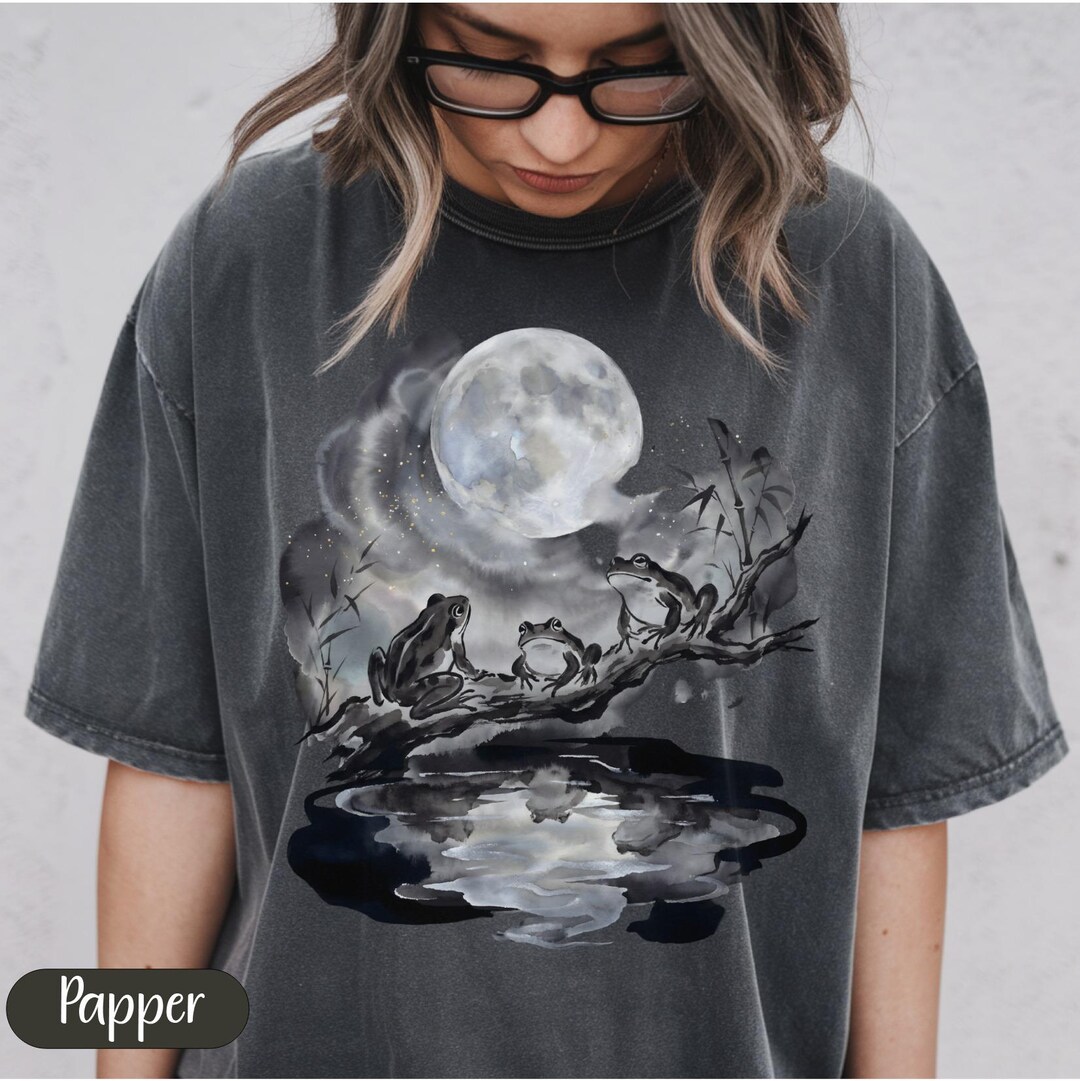Frogs Howling at Moon Tshirt, Retro Toad Tee, Funny Frog T Shirts ...
