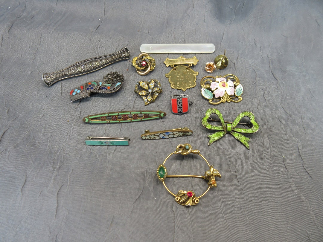 Lot of Small Scatter Pins - Etsy