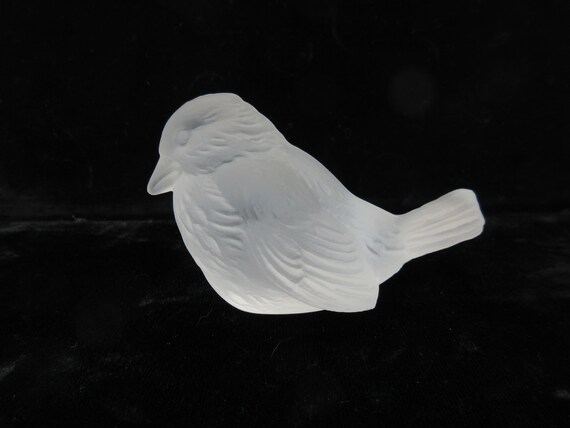 Frosted Glass Baby Robin Figure/ Paperweight | Etsy