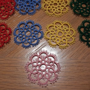 Handmade Tatting SPOOL PIN Doily, Antique Sewing Machine, Tatted ...