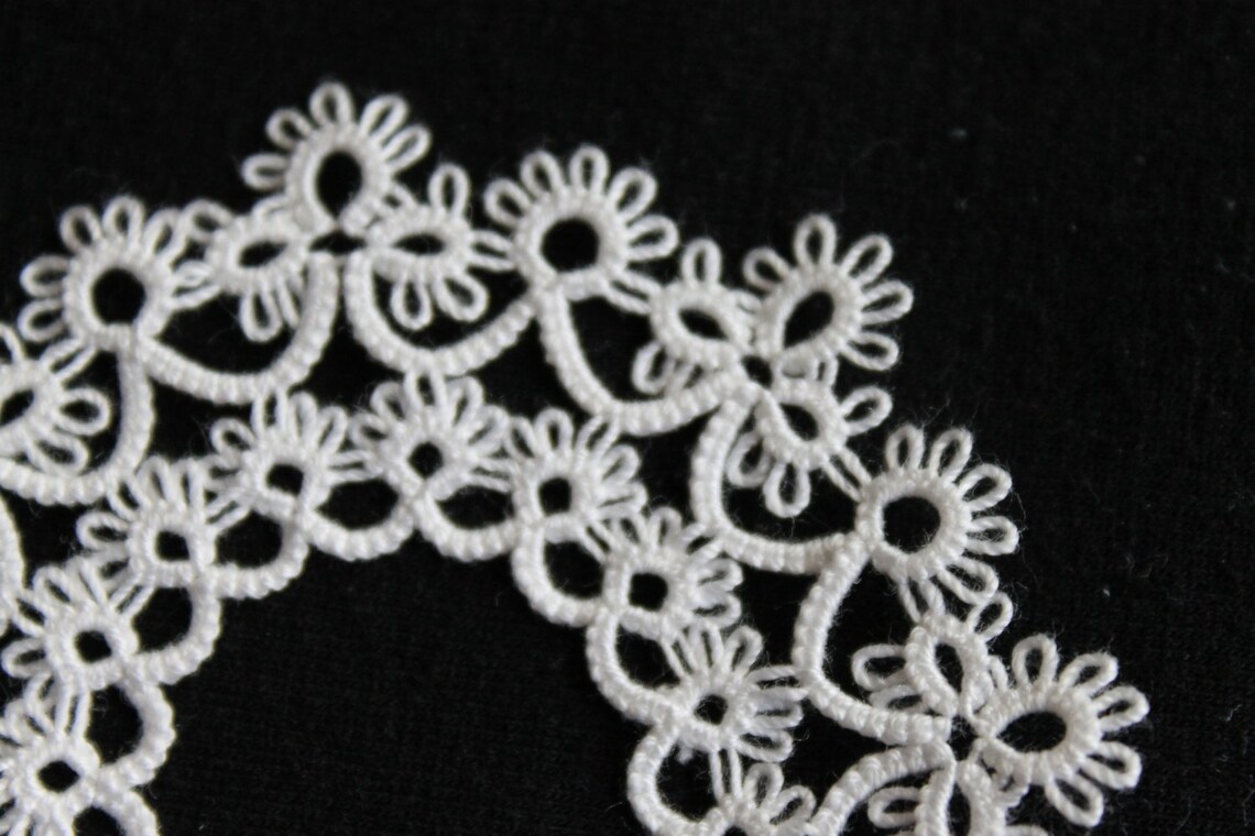 Tatted WREATH Christmas Ornament Handmade Tatting Wreath - Etsy