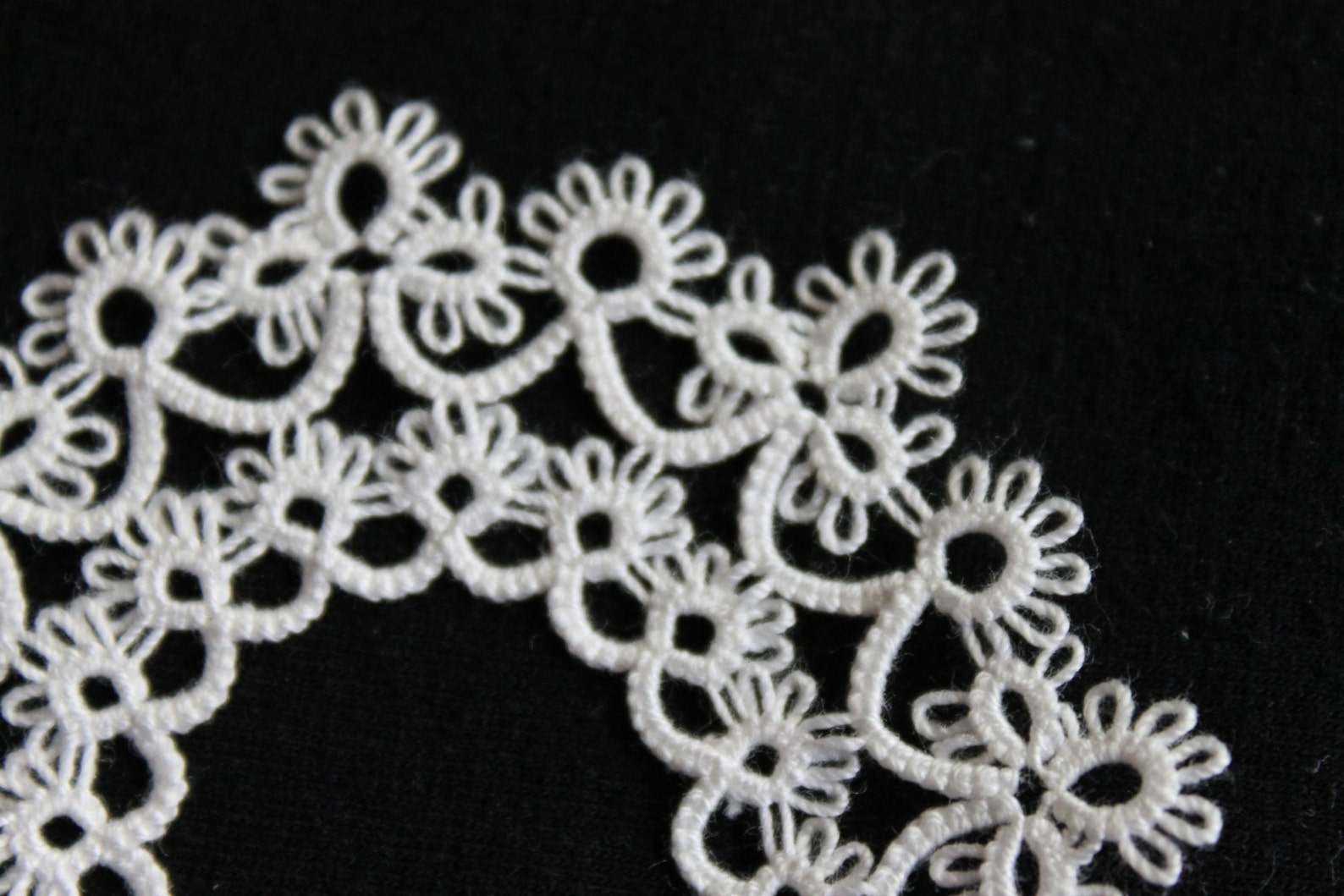 Tatted WREATH Christmas Ornament Handmade Tatting Wreath - Etsy