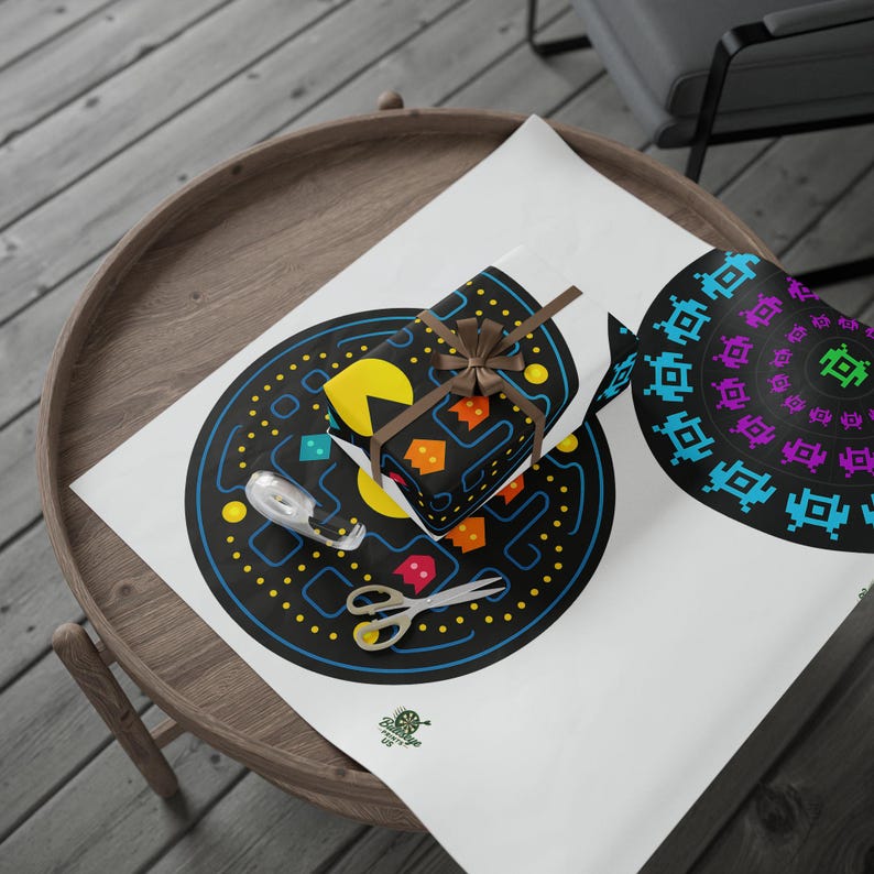 80s Arcade Darts Practice Overlay & Gamer Wrapping Paper: Pixel Alien ...