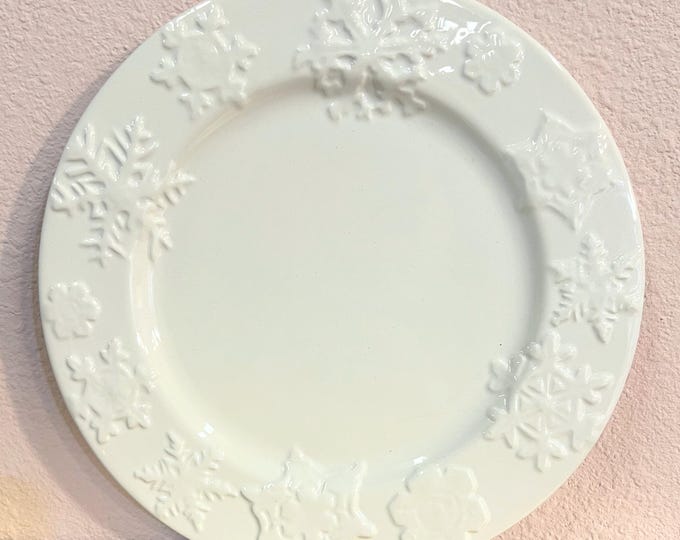 Vintage Set of 4 Snowflake Design Plates; 7.5inches: International ...
