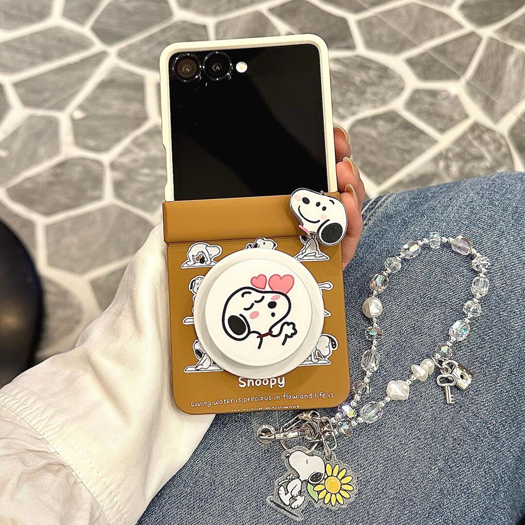 Cute Snoopy and Winnie the Pooh Magnetic Kickstand Phone Case With ...