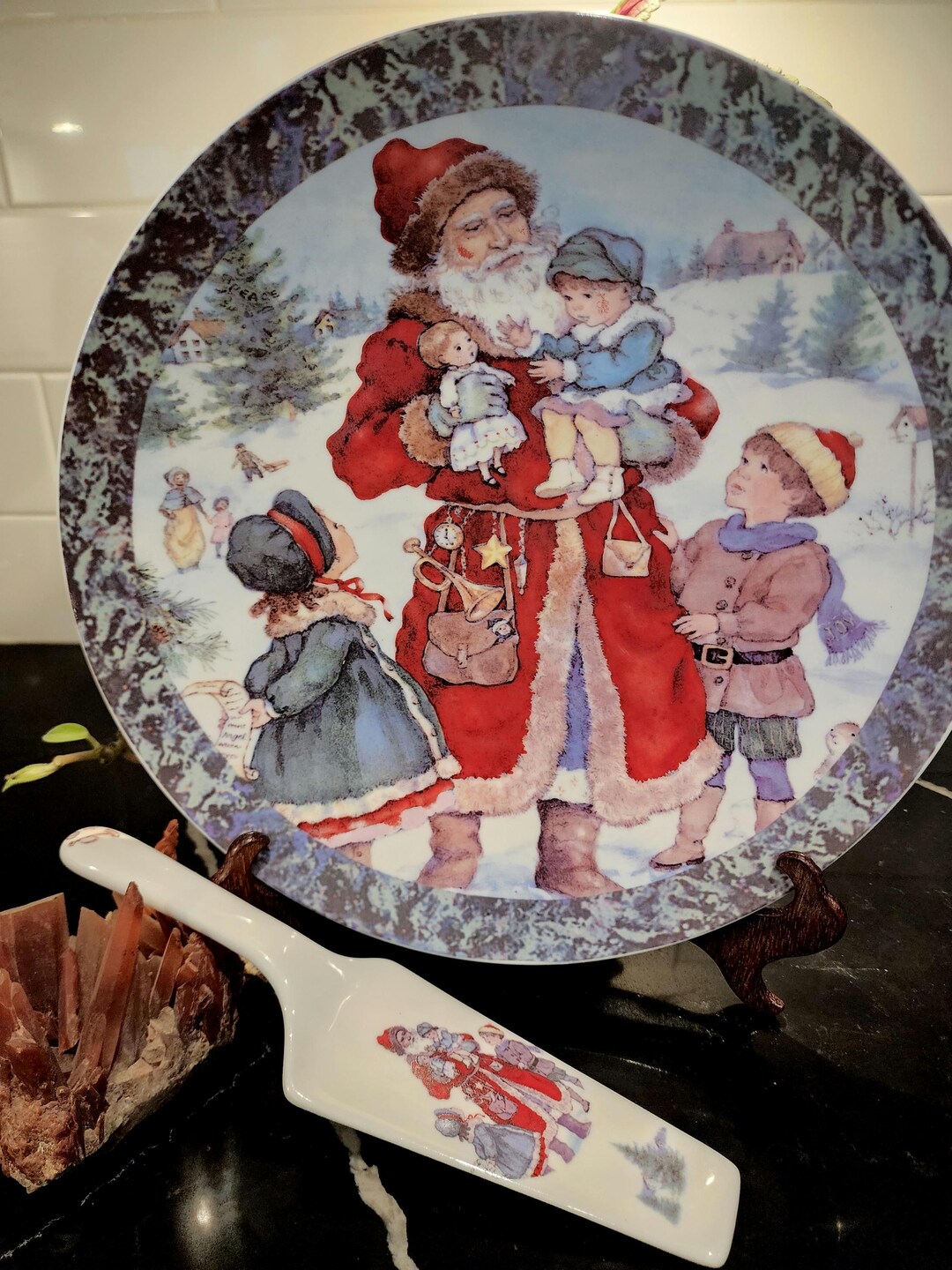 St. Nicholas Christmas Cake Plate Set: Maxwell & Williams Porcelain ...