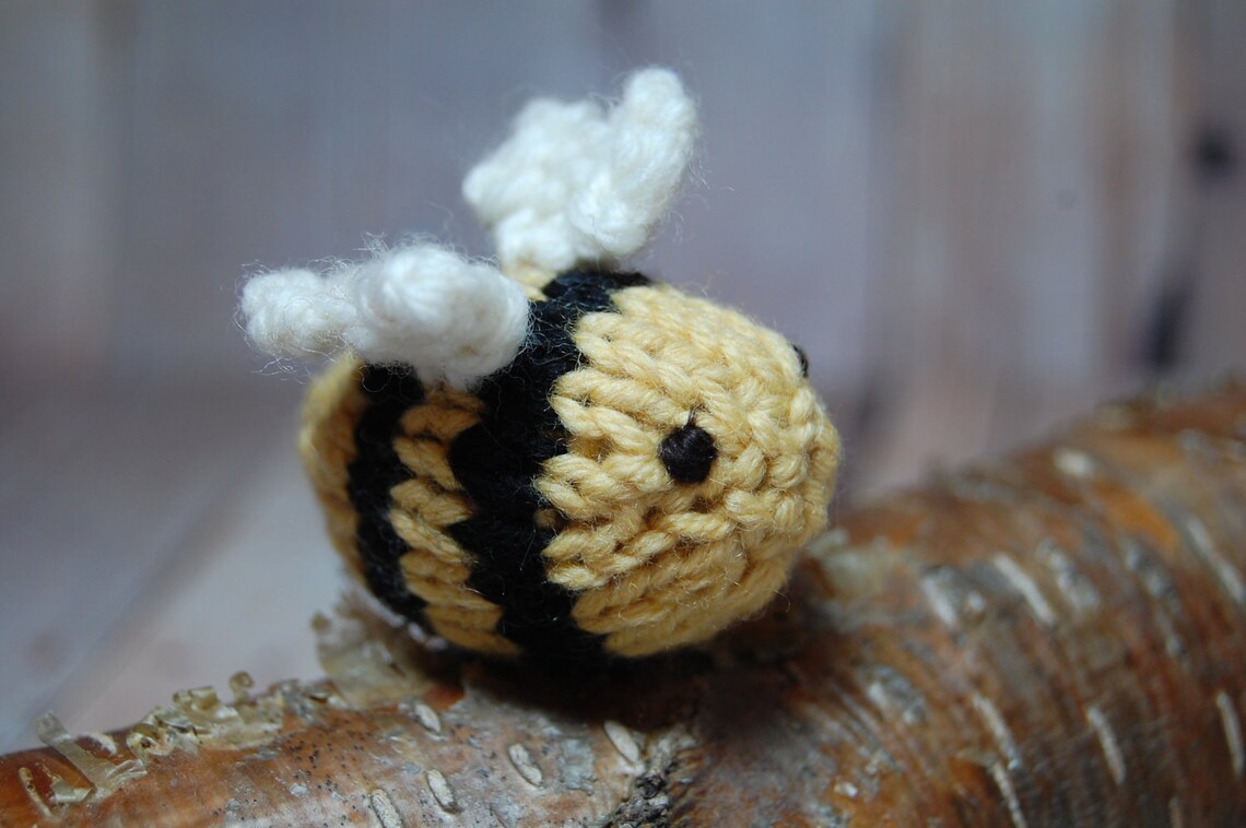 Knit Bumble Bee Bee Holiday Ornament Bumble Bee Toy Bee - Etsy