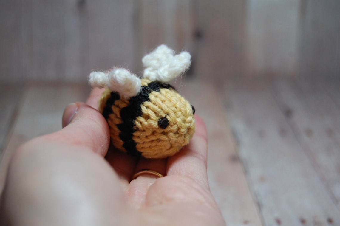 Knit Bumble Bee Bee Holiday Ornament Bumble Bee Toy Bee - Etsy