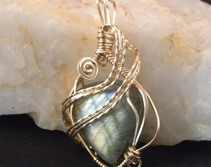 Labradorite Wire Wrapped Pendant - Etsy