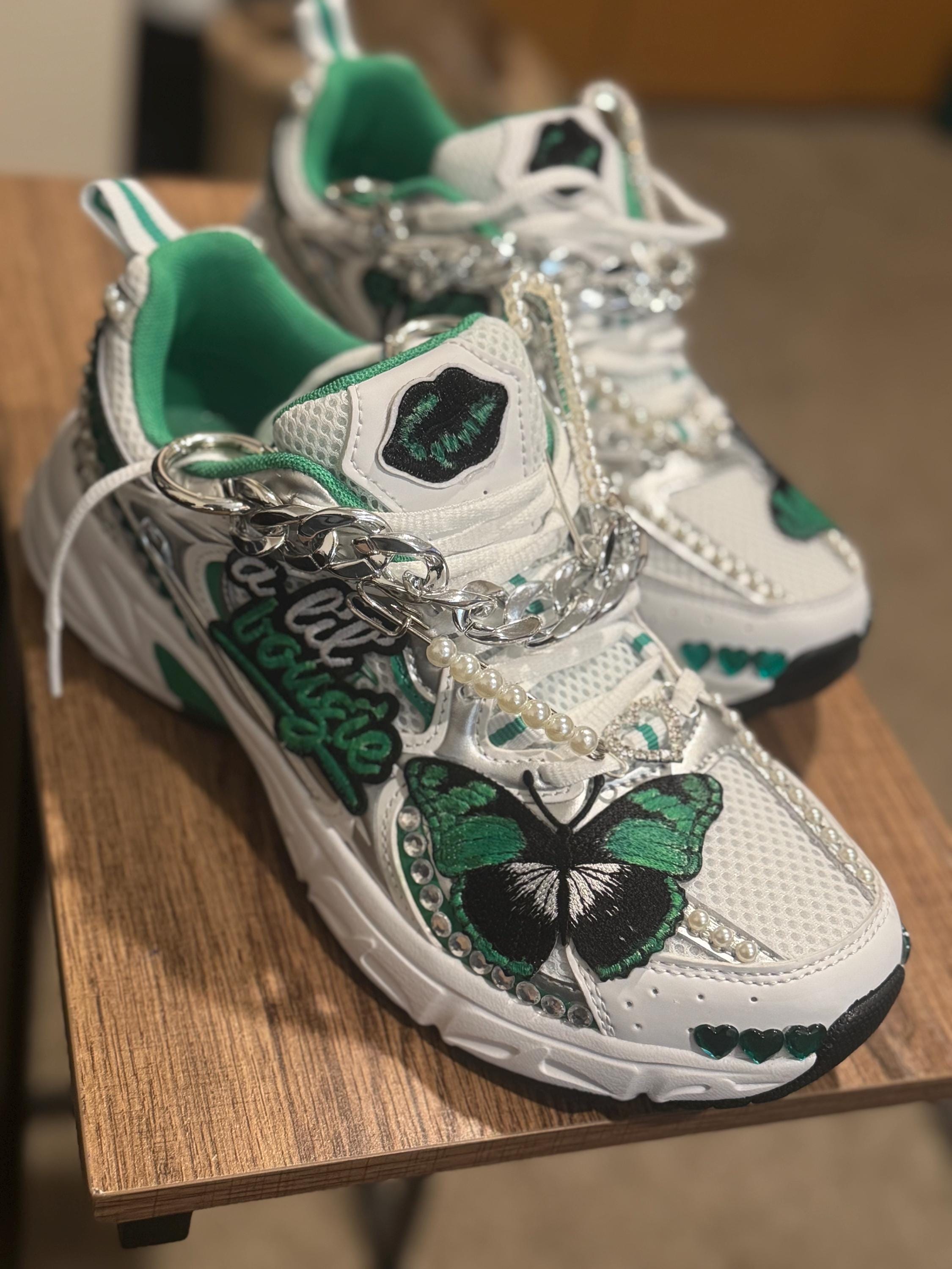 Custom Junk'd Out Avia Sneakers - Etsy