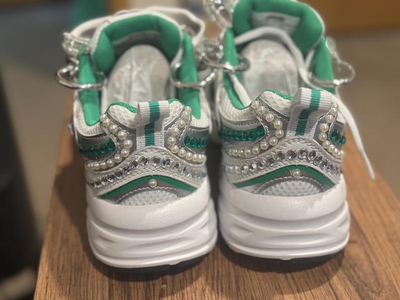 Custom Junk'd Out Avia Sneakers - Etsy