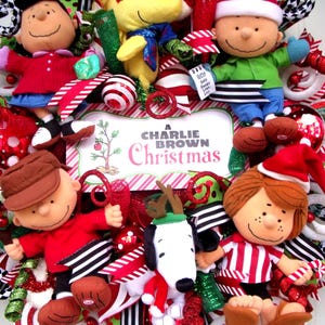 Charlie Brown Wreath, Peanuts Gang Wreath, Large Cute Child's Wreath ...