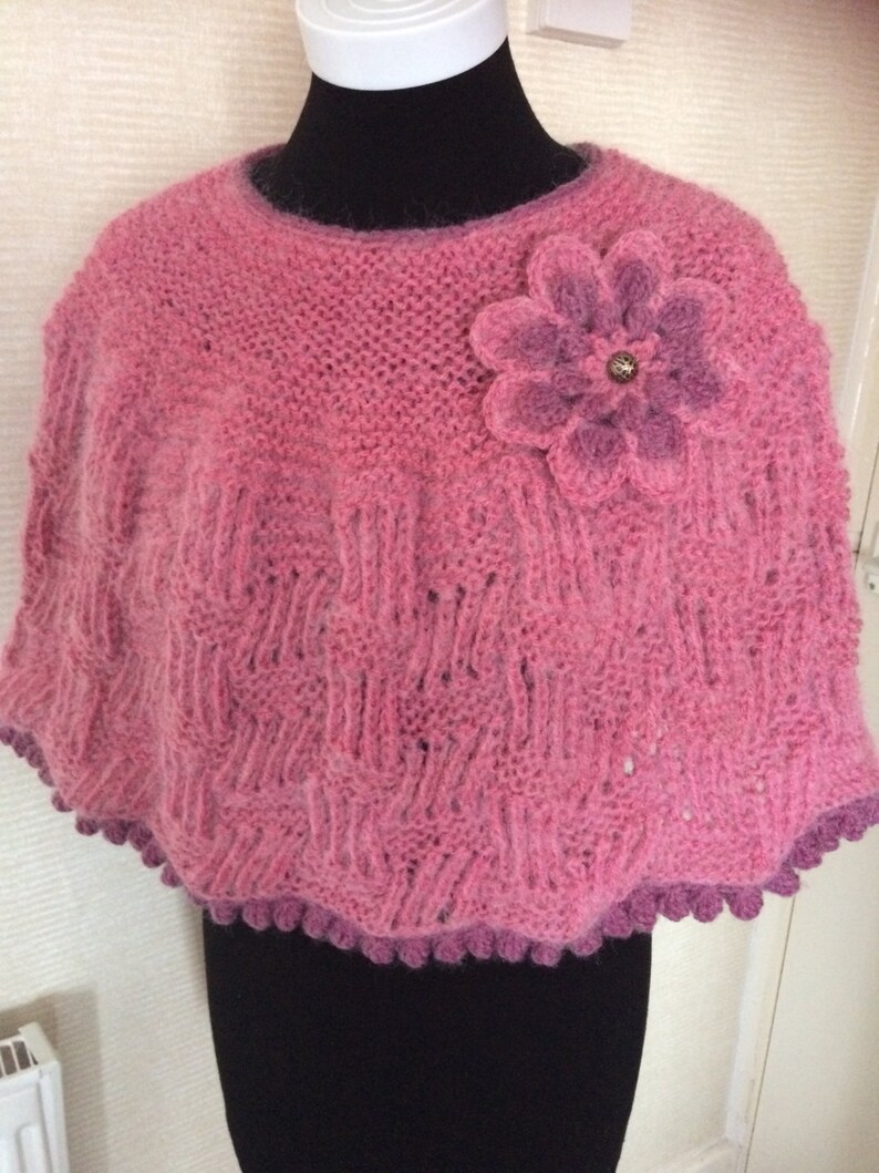 Knitted Capelet.hand Knit Cape.shoulder Warmer.shoulder Snug.knitted ...