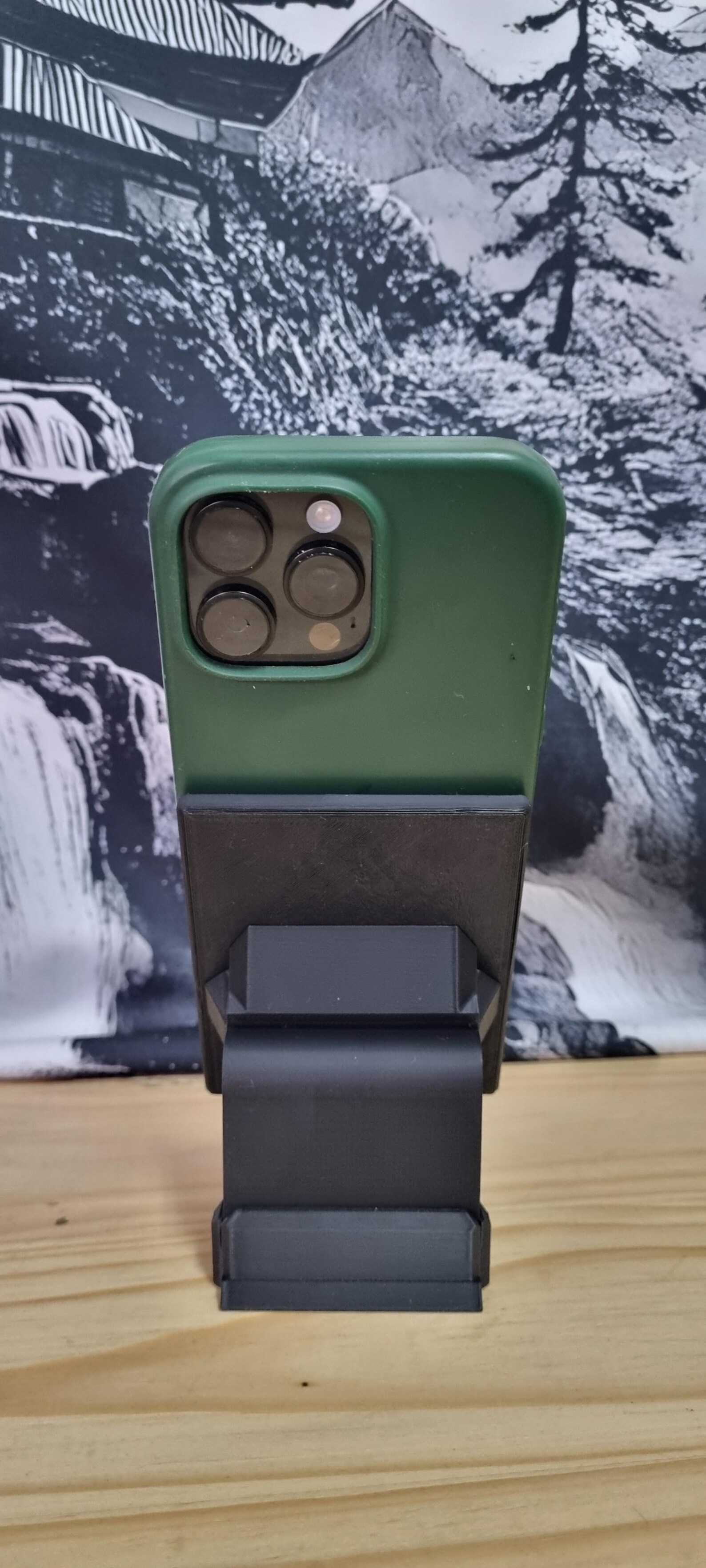 Minimalist 3D Printed Phone Stand – Desk Holder for Smartphones - Etsy