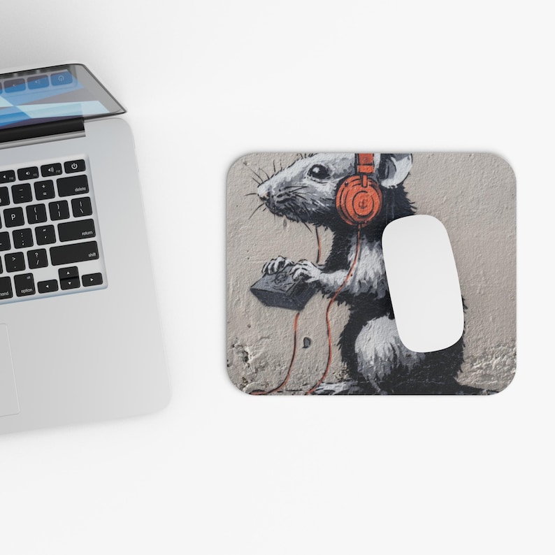 Spray-painting Rat Mouse Pad | Street Art Music Mousepad, Office Desk ...