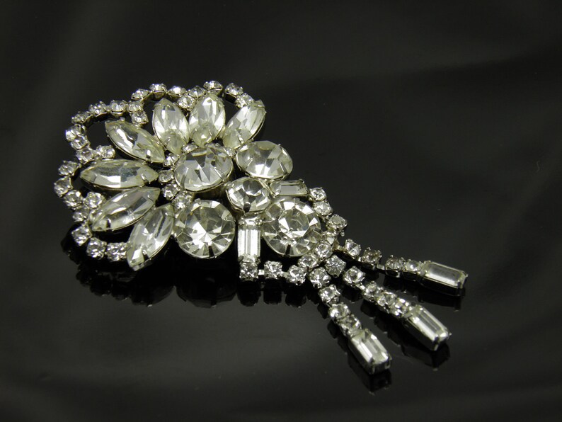 Stunningly Beautiful Vintage Rhinestone Brooch - Etsy