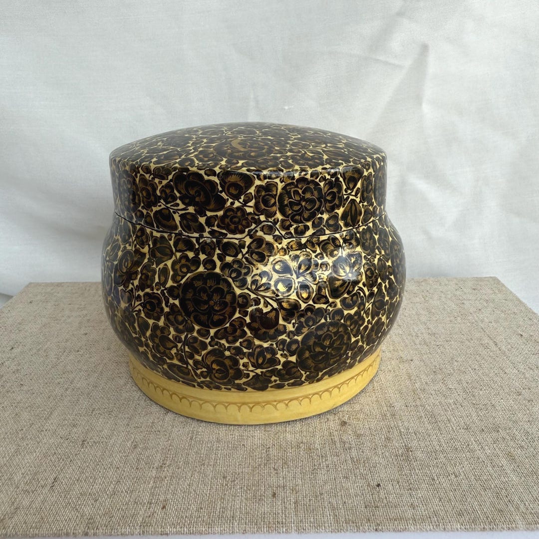 Vintage Burmese Gold & Black Lacquerware Box - Round Ornate Floral ...