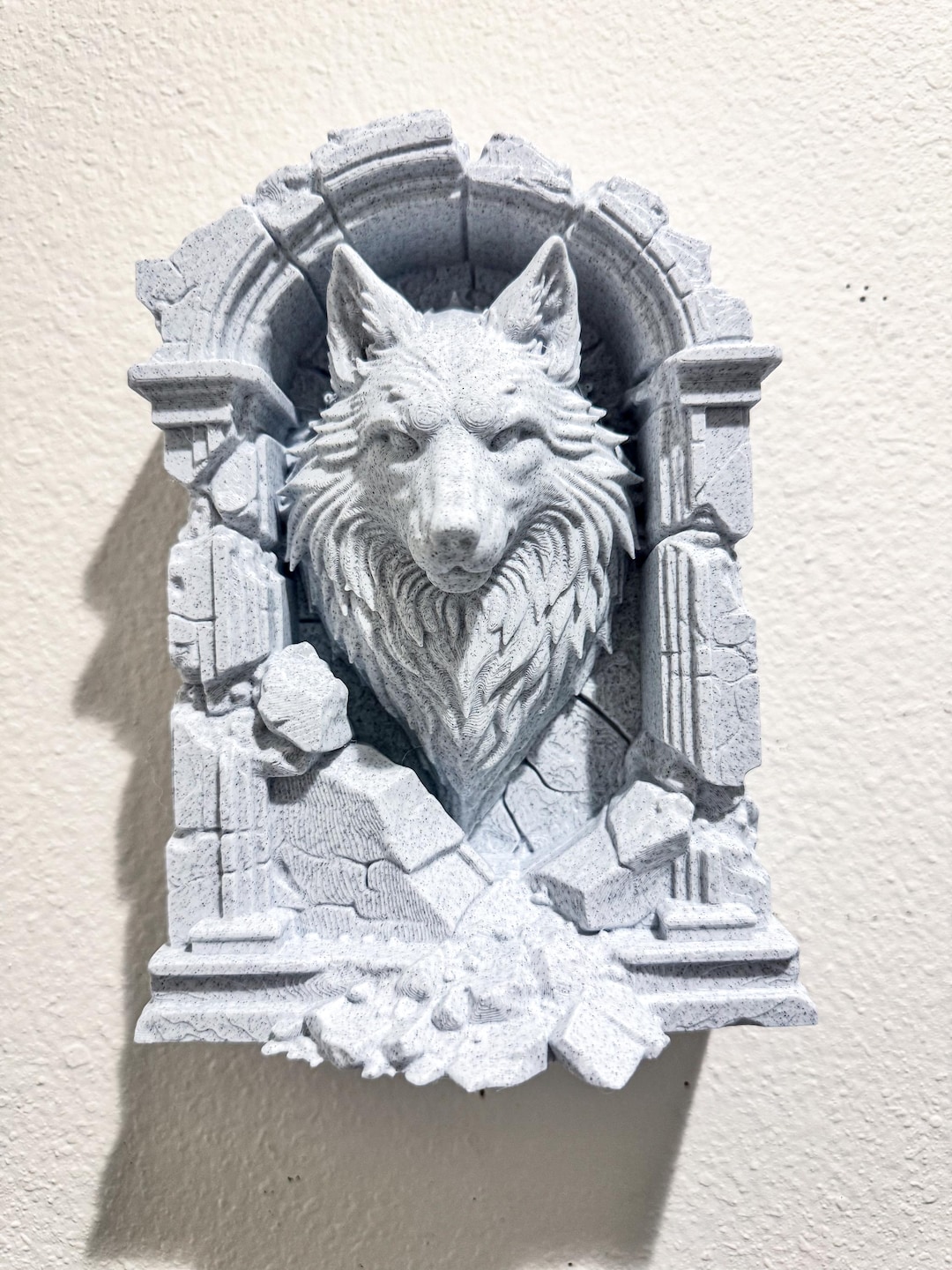 Stone Wolf Wall Sculpture - Marble Look Wolf Head Wall Decor - Mythic ...