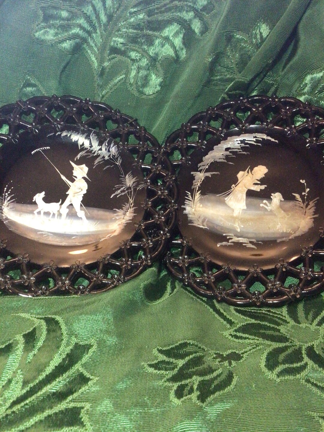 Westmoreland Mary Gregory Plates Pair - Etsy