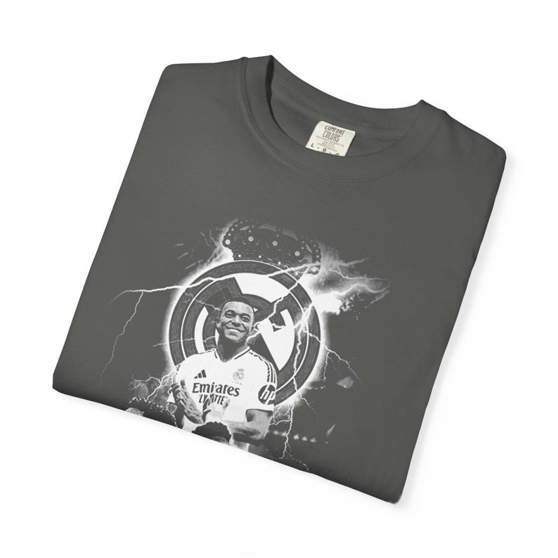 Comfort Colors Real Madrid T-shirt, La Liga Football Fan Gift, Mbappe ...