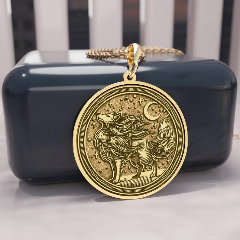14K Gold Wolf Medallion Necklace: Norse Mythology Spirit Animal Pendant ...