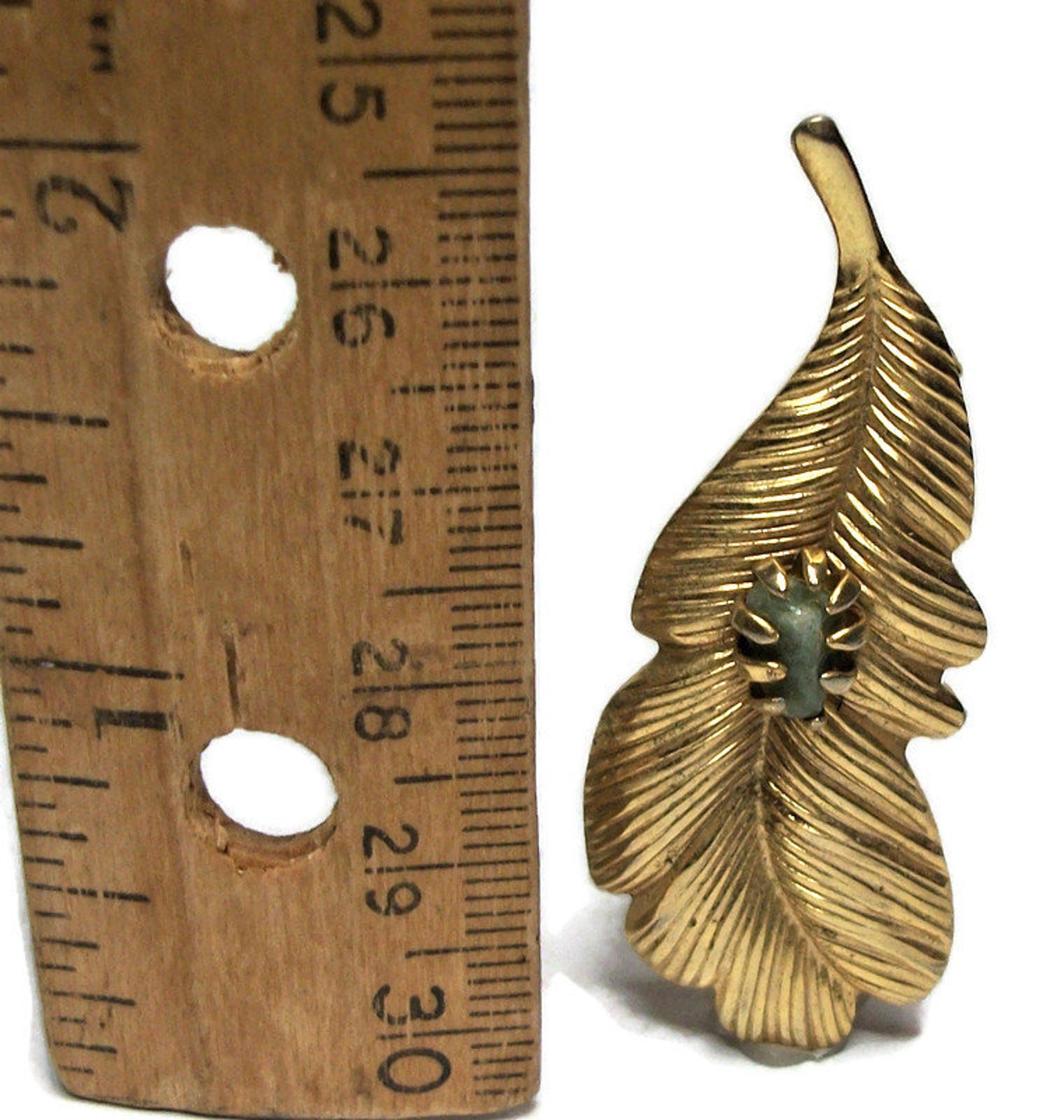 Leaf Pin Vintage Pin Jade Leaf Pin 1940s Jewelry Goldtone - Etsy