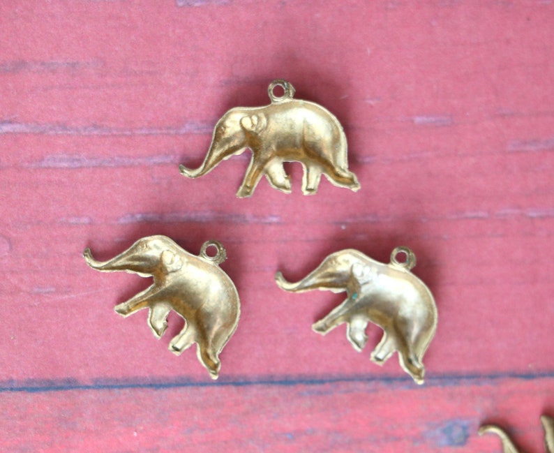1 Vintage Brass Stamped Elephant Charm - Etsy